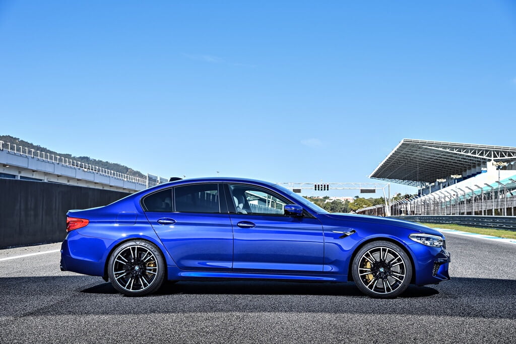 PIRELLI × BMW M5 - 360 MAGAZINE - GREEN | DESIGN | POP | NEWS