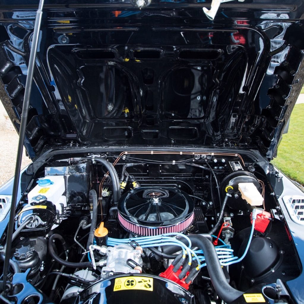 LAND ROVER DEFENDER - 360 MAGAZINE - GREEN | DESIGN | POP | NEWS