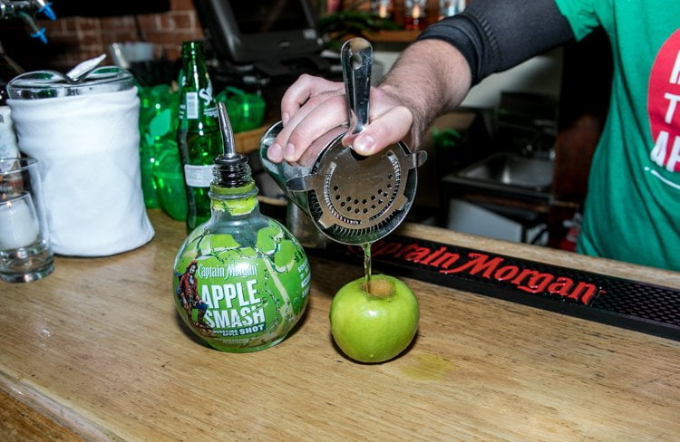 Captain Morgan Releases New Apple Smash - 360 MAGAZINE - GREEN | DESIGN ...