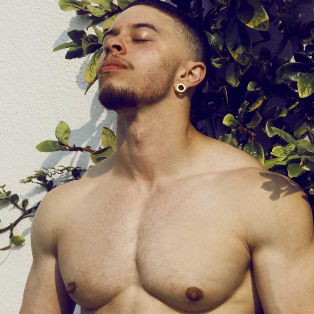 AJAY HOLBROOK - 360 MAGAZINE - GREEN | DESIGN | POP | NEWS