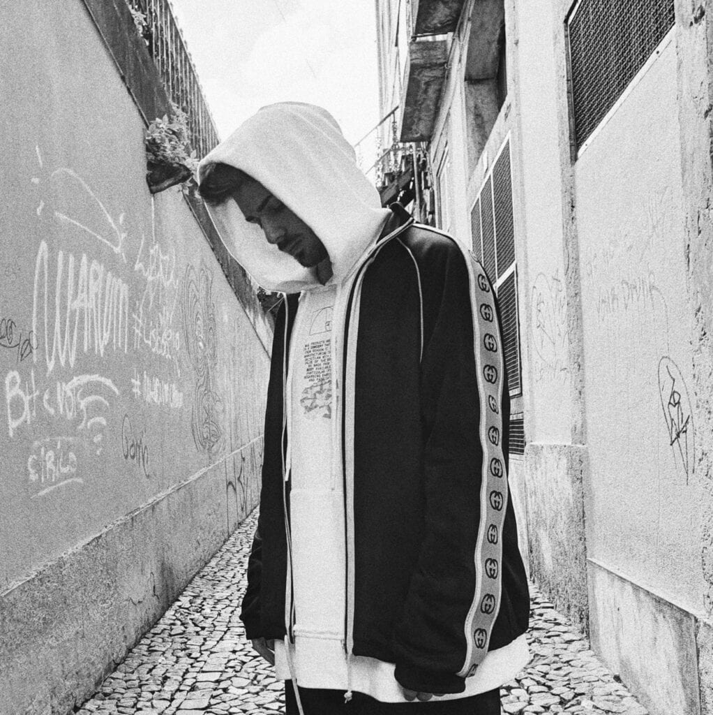 Kina - "Feel Again" - 360 MAGAZINE - GREEN | DESIGN | POP | NEWS