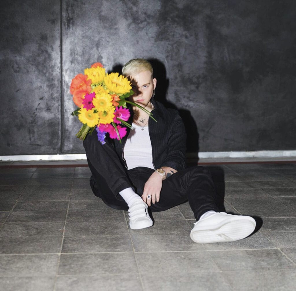 Trevor Daniel - Falling - 360 MAGAZINE - GREEN | DESIGN | POP | NEWS