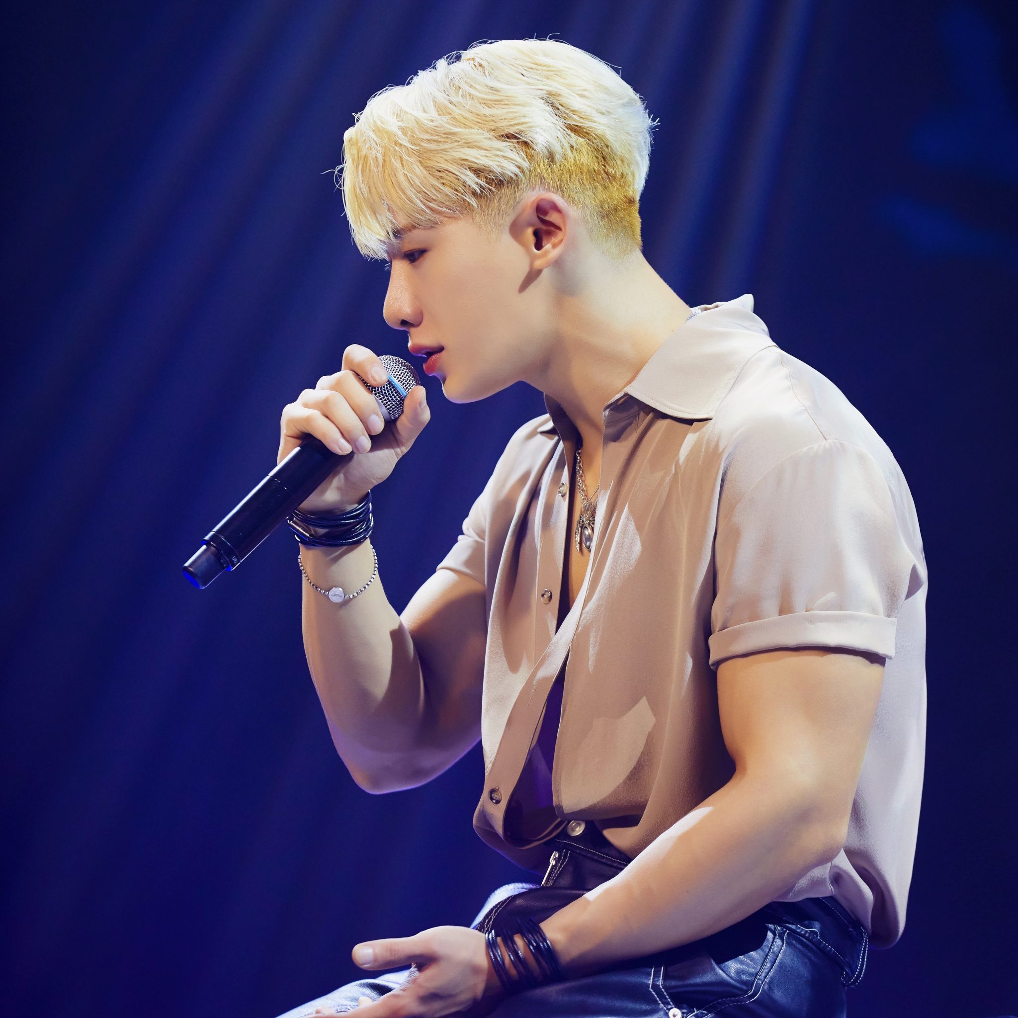 solo artist Archives - 360 MAGAZINE - GREEN | DESIGN | POP | NEWS