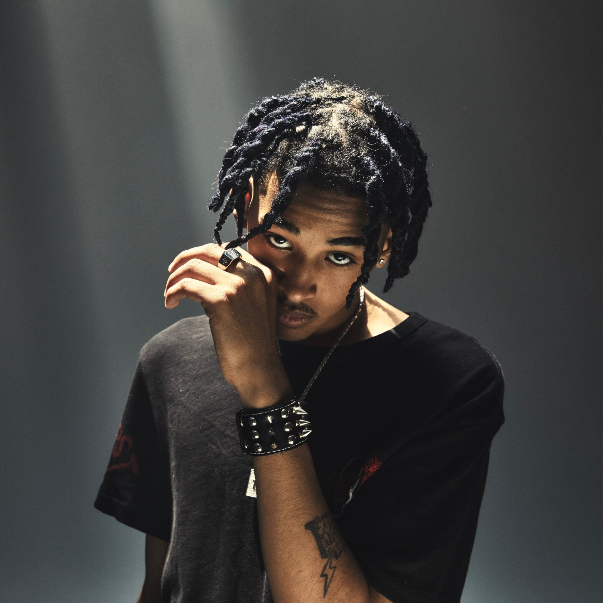 TheHxliday- "Thank U" - 360 MAGAZINE - GREEN | DESIGN | POP | NEWS