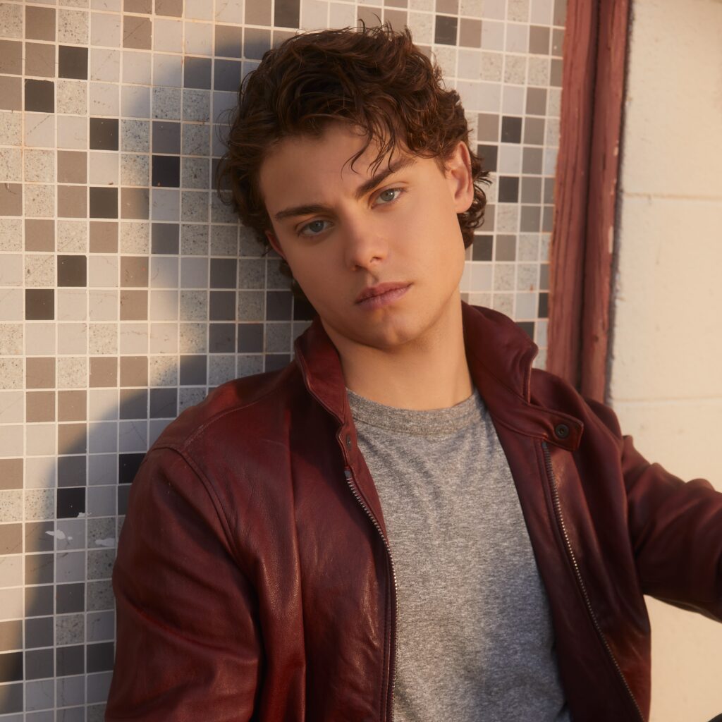 SPOTLIGHT: CARSON MACCORMAC - 360 MAGAZINE - GREEN | DESIGN | POP | NEWS