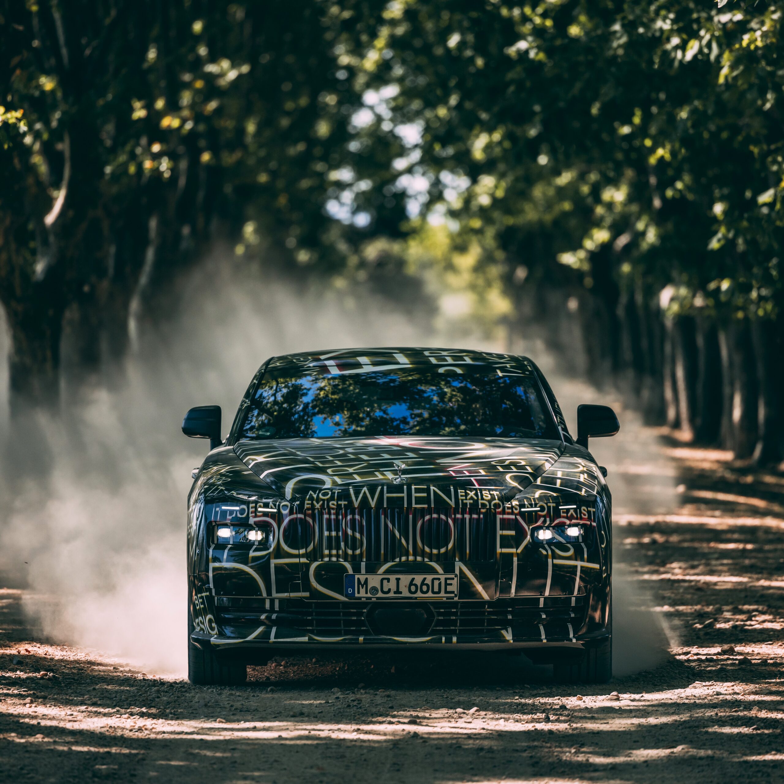 Rolls-Royce Spectre - 360 MAGAZINE - GREEN | DESIGN | POP | NEWS