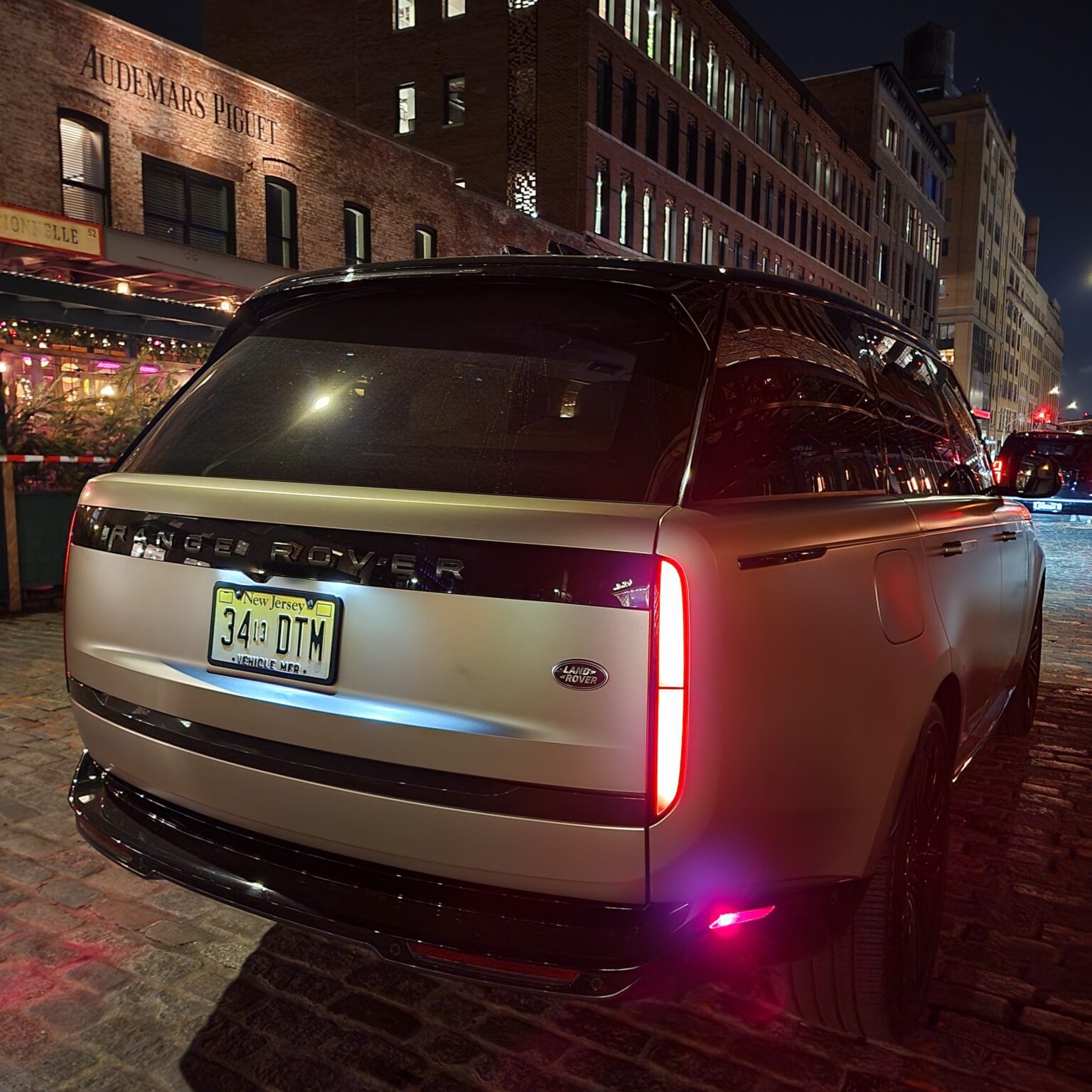 Range Rover P530 First Edition - 360 MAGAZINE - GREEN | DESIGN | POP | NEWS