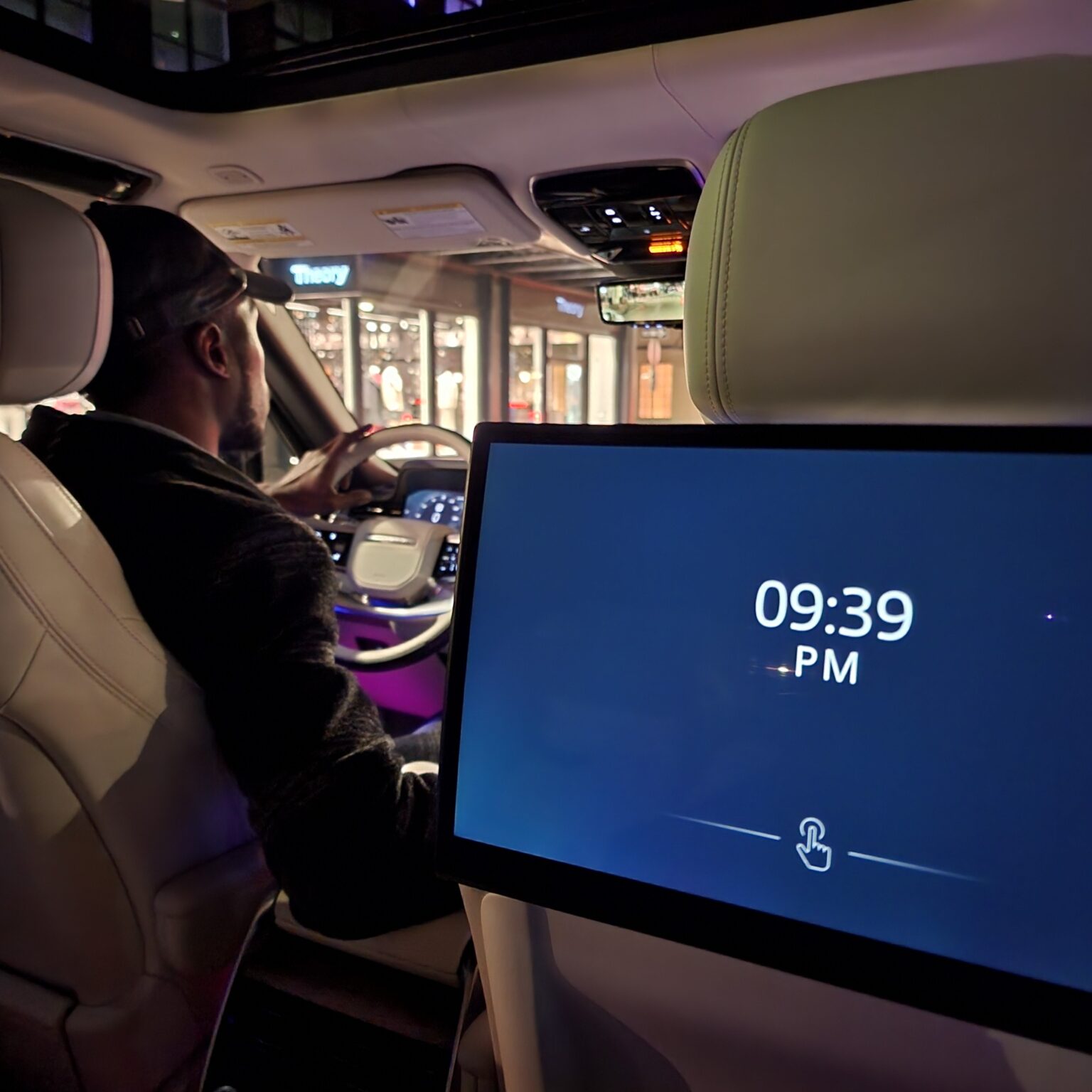 Range Rover P530 First Edition - 360 MAGAZINE - GREEN | DESIGN | POP | NEWS