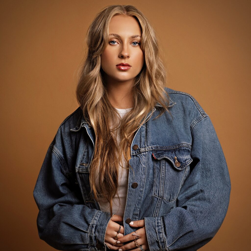 Ashley Kutcher - Boy From Carolina - 360 MAGAZINE - GREEN | DESIGN ...