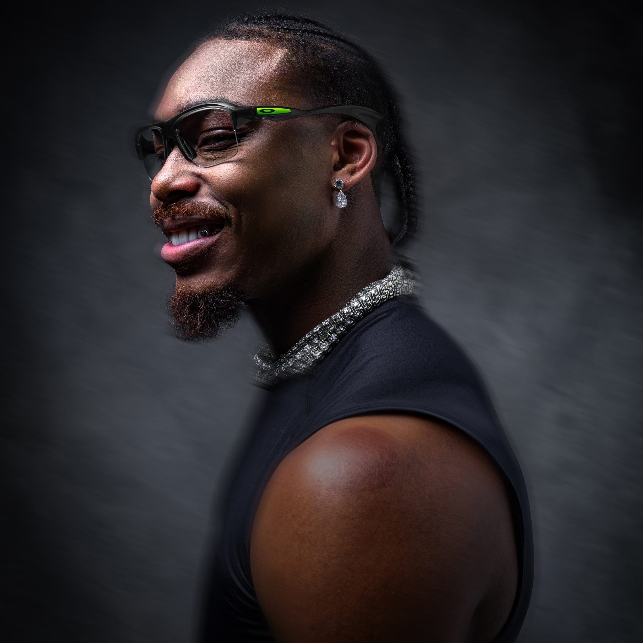 Oakley Introduces Hypergrip™ Technology - 360 MAGAZINE - GREEN | DESIGN ...